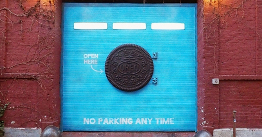 US★Mysterious "Oreo"-Shaped Door Appears in Manhattan